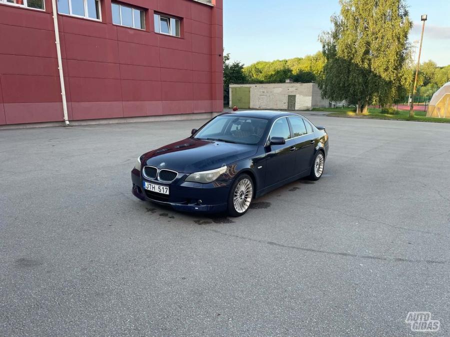 Zils BMW 525 2004 Klaipėda, ar dzinēja tilpumu 2.50 L un nobraukumu 374 tūkst. km par 2800 €, foto 14 vietnē AUTOMOTO.COM.LV