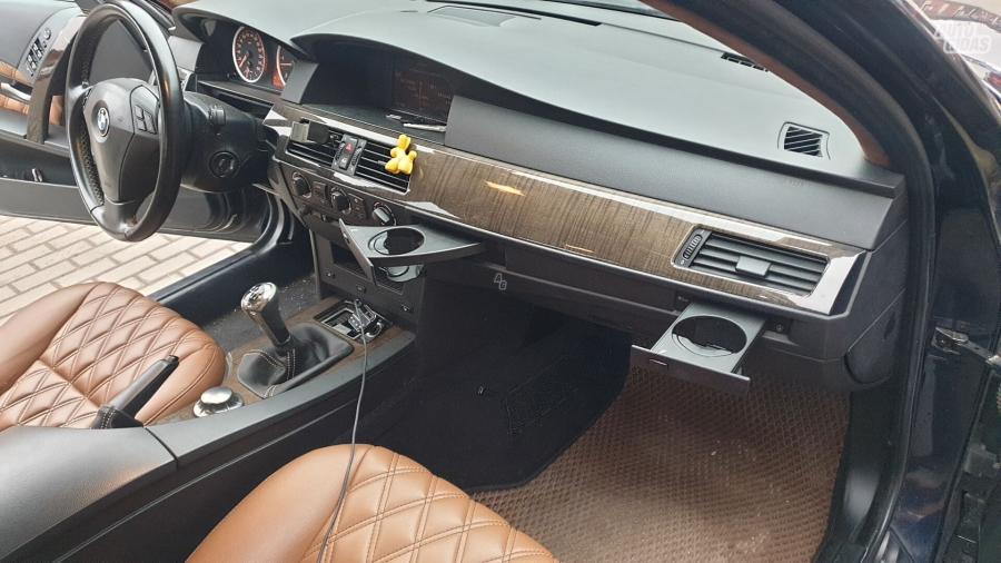 Zils BMW 525 2004 Klaipėda, ar dzinēja tilpumu 2.50 L un nobraukumu 374 tūkst. km par 2800 €, foto 21 vietnē AUTOMOTO.COM.LV