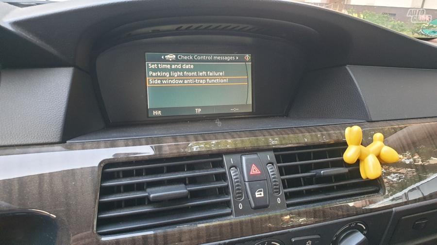 Zils BMW 525 2004 Klaipėda, ar dzinēja tilpumu 2.50 L un nobraukumu 374 tūkst. km par 2800 €, foto 24 vietnē AUTOMOTO.COM.LV