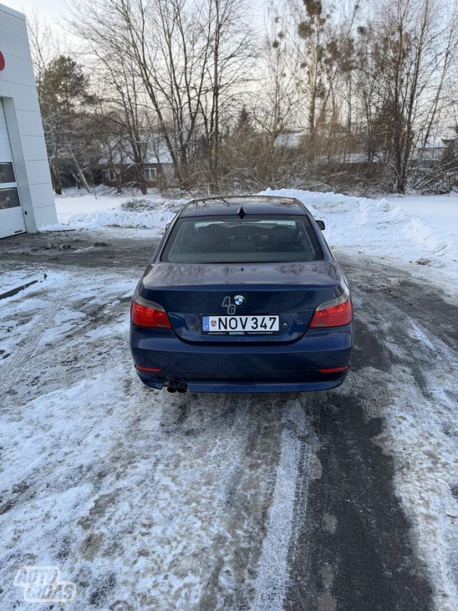 Blue BMW 525 2005 in Kaunas, with an engine capacity of 2.50 L and mileage of 390 thousand km for 2800 €, photo 2 on AUTOMOTO.COM.LV
