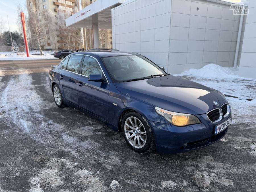 Blue BMW 525 2005 in Kaunas, with an engine capacity of 2.50 L and mileage of 390 thousand km for 2800 €, photo 7 on AUTOMOTO.COM.LV