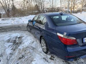 Blue BMW 525 2005 in Kaunas, with an engine capacity of 2.50 L and mileage of 390 thousand km for 2800 €, photo 13 on AUTOMOTO.COM.LV