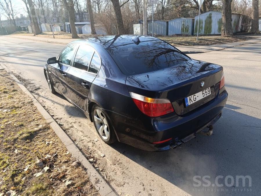 Zils BMW 525 2005 Rīga, ar dzinēja tilpumu 2.50 L un nobraukumu 380 tūkst. km par 2650 €, foto 1 vietnē AUTOMOTO.COM.LV