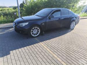 Zils BMW 525 2005 Anykščiai, ar dzinēja tilpumu 2.50 L un nobraukumu 452 tūkst. km par 2200 €, foto  vietnē AUTOMOTO.COM.LV