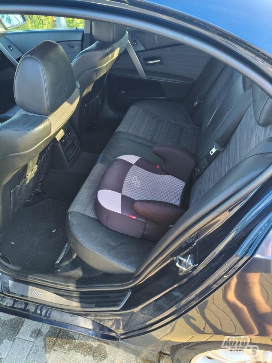 Zils BMW 525 2005 Anykščiai, ar dzinēja tilpumu 2.50 L un nobraukumu 452 tūkst. km par 2200 €, foto 11 vietnē AUTOMOTO.COM.LV