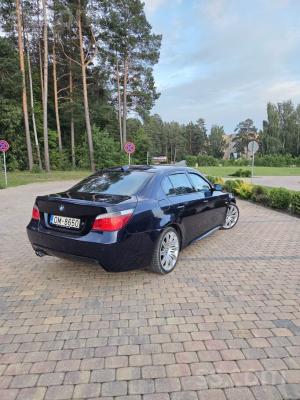 Zils BMW 525 2005 Rīga, ar dzinēja tilpumu 2.50 L un nobraukumu 345 tūkst. km par 3450 €, foto  vietnē AUTOMOTO.COM.LV
