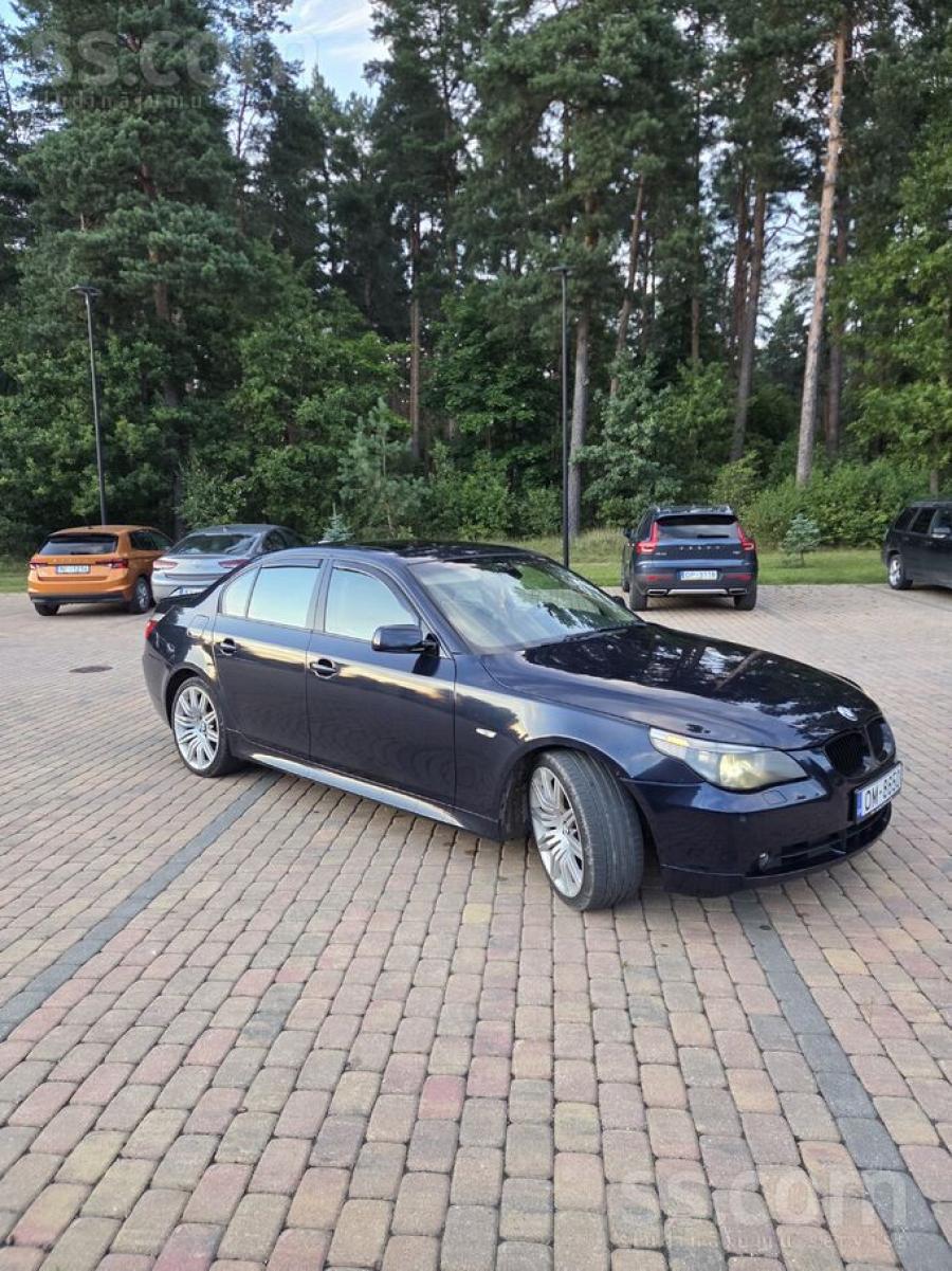 Blue BMW 525 2005 in Riga, with an engine capacity of 2.50 L and mileage of 345 thousand km for 3450 €, photo 4 on AUTOMOTO.COM.LV