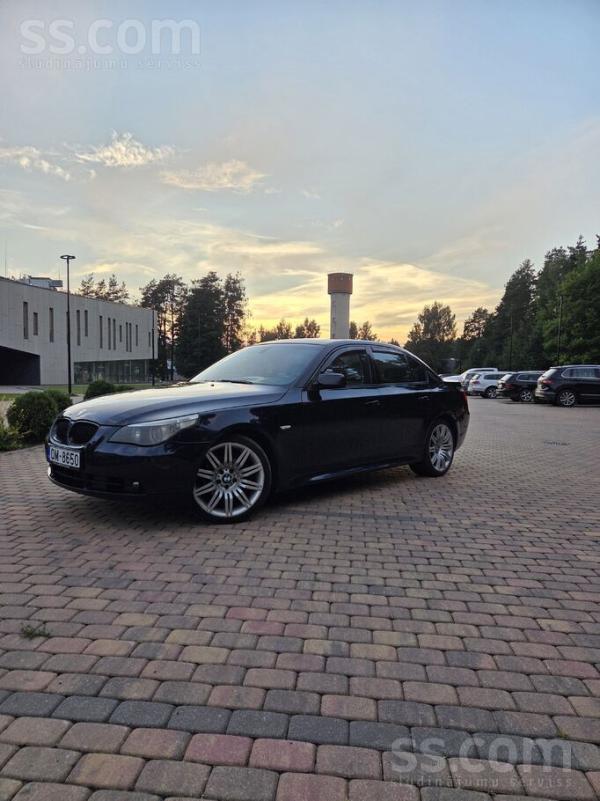 Zils BMW 525 2005 Rīga, ar dzinēja tilpumu 2.50 L un nobraukumu 345 tūkst. km par 3450 €, foto 5 vietnē AUTOMOTO.COM.LV