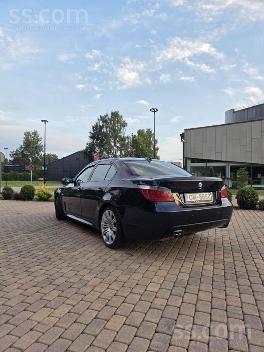 Blue BMW 525 2005 in Riga, with an engine capacity of 2.50 L and mileage of 345 thousand km for 3450 €, photo 8 on AUTOMOTO.COM.LV