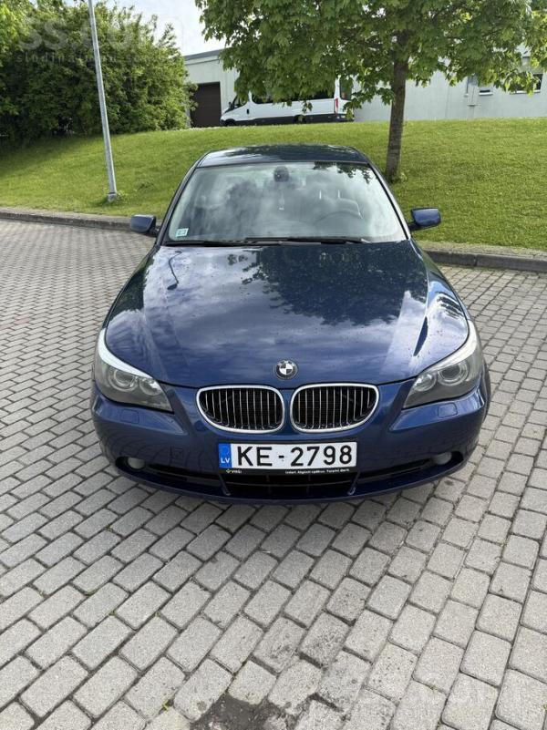 Zils BMW 525 2006 Dobele, ar dzinēja tilpumu 2.50 L un nobraukumu 402 tūkst. km par 3100 €, foto 1 vietnē AUTOMOTO.COM.LV