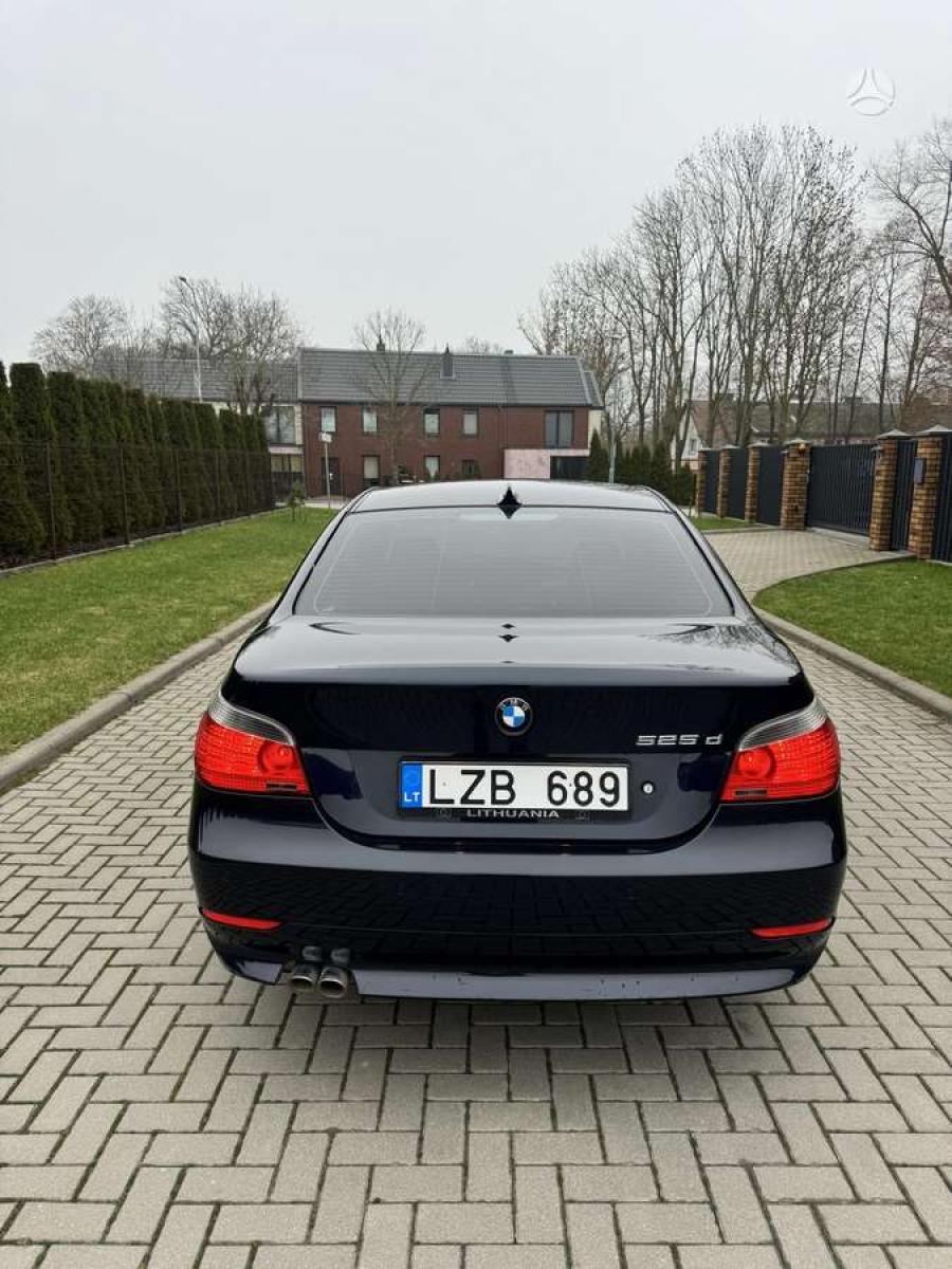 Zils BMW 525 2006 Klaipėda, ar dzinēja tilpumu 2.50 L un nobraukumu 316 tūkst. km par 2900 €, foto 6 vietnē AUTOMOTO.COM.LV