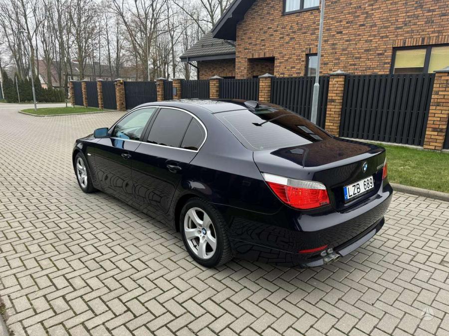 Zils BMW 525 2006 Klaipėda, ar dzinēja tilpumu 2.50 L un nobraukumu 316 tūkst. km par 2900 €, foto 7 vietnē AUTOMOTO.COM.LV