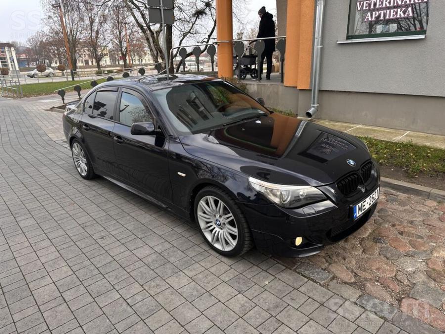Blue BMW 525 2006 in Liepaja, with an engine capacity of 2.50 L and mileage of 407 thousand km for 4600 €, photo 2 on AUTOMOTO.COM.LV