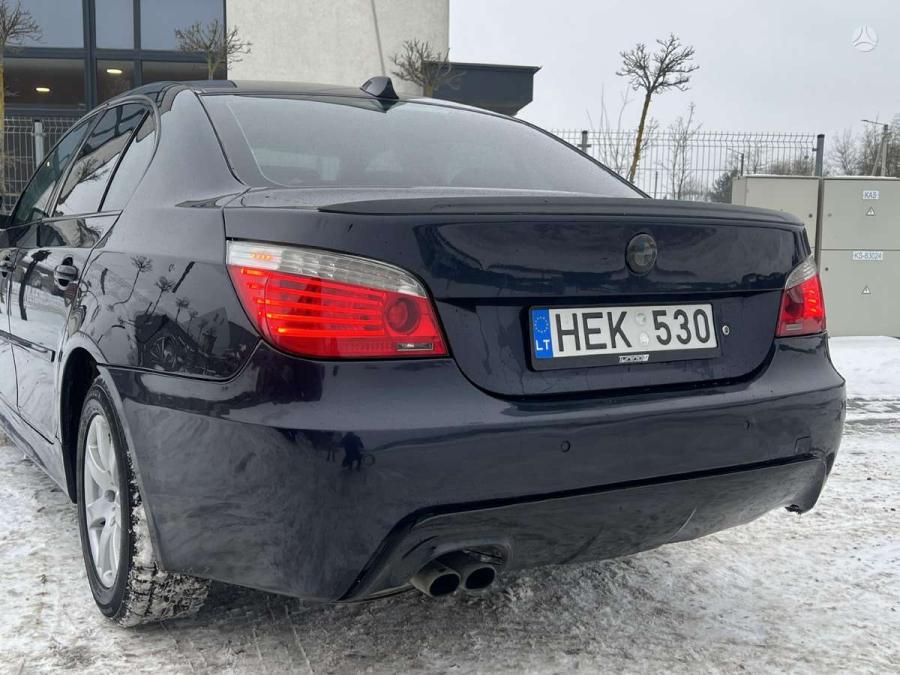 Zils BMW 525 2006 Kauņa, ar dzinēja tilpumu 2.50 L un nobraukumu 450 tūkst. km par 2950 €, foto 12 vietnē AUTOMOTO.COM.LV