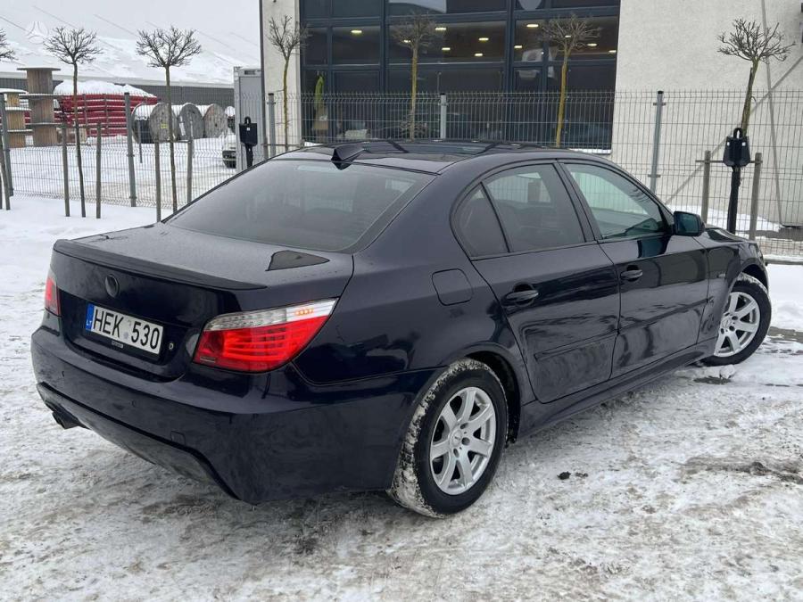 Zils BMW 525 2006 Kauņa, ar dzinēja tilpumu 2.50 L un nobraukumu 450 tūkst. km par 2950 €, foto 16 vietnē AUTOMOTO.COM.LV