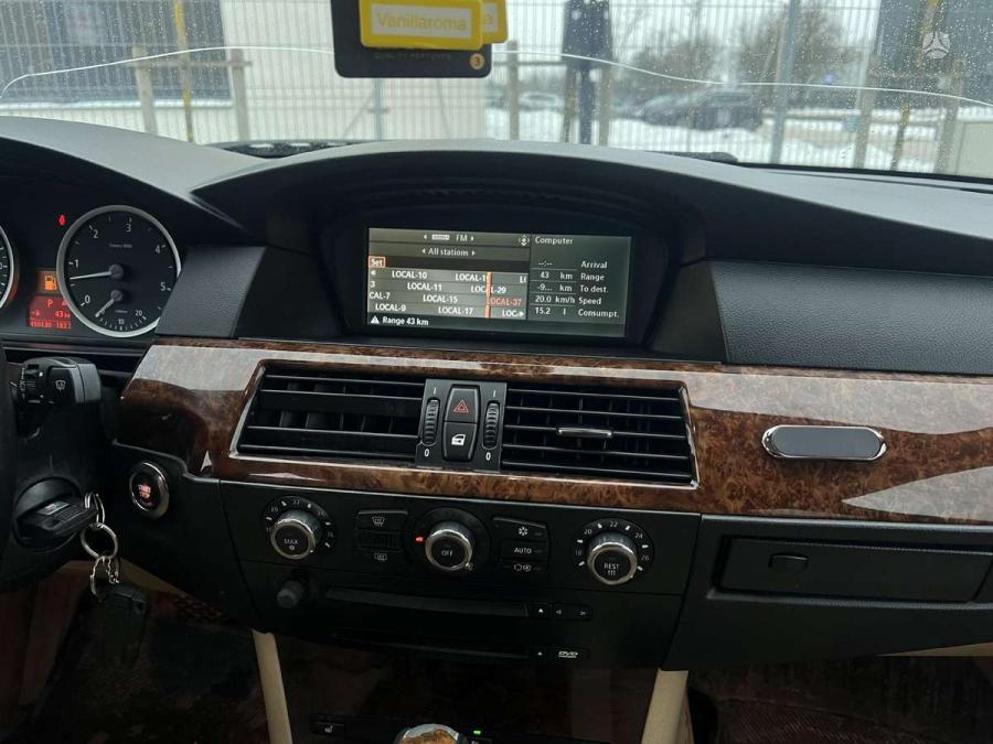 Zils BMW 525 2006 Kauņa, ar dzinēja tilpumu 2.50 L un nobraukumu 450 tūkst. km par 2950 €, foto 20 vietnē AUTOMOTO.COM.LV
