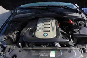 Zils BMW 525 2006 Liepāja, ar dzinēja tilpumu 2.50 L un nobraukumu 436 tūkst. km par 3450 €, foto 14 vietnē AUTOMOTO.COM.LV