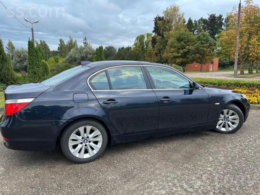 Blue BMW 525 2006 in Jekabpils, with an engine capacity of 2.50 L and mileage of 472 thousand km for 2500 €, photo 5 on AUTOMOTO.COM.LV