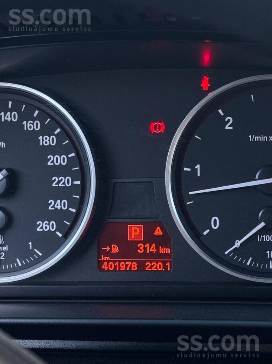 Blue BMW 525 2007 in Rezekne, with an engine capacity of 3.00 L and mileage of 402 thousand km for 6650 €, photo 9 on AUTOMOTO.COM.LV