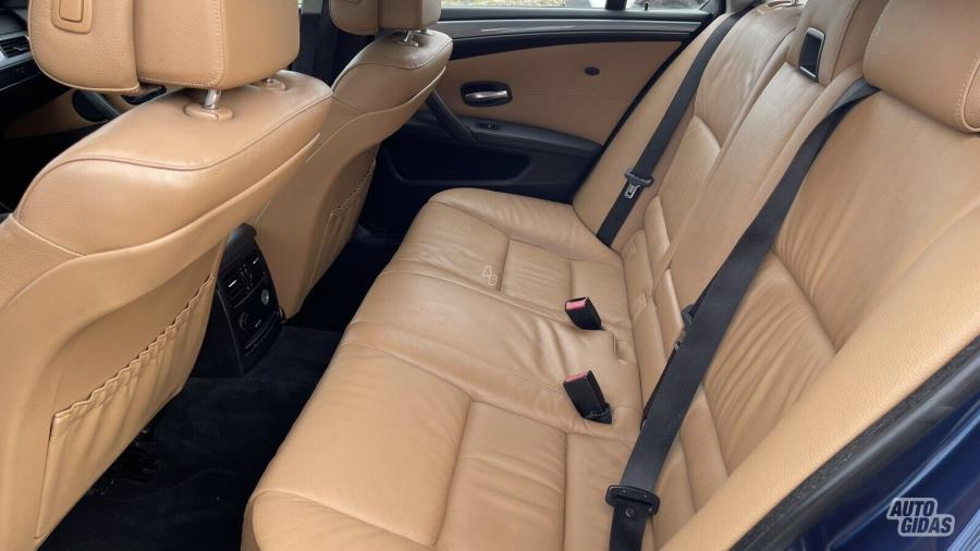 Blue BMW 525 2007 in Marijampole, with an engine capacity of 3.00 L and mileage of 292 thousand km for 3990 €, photo 13 on AUTOMOTO.COM.LV