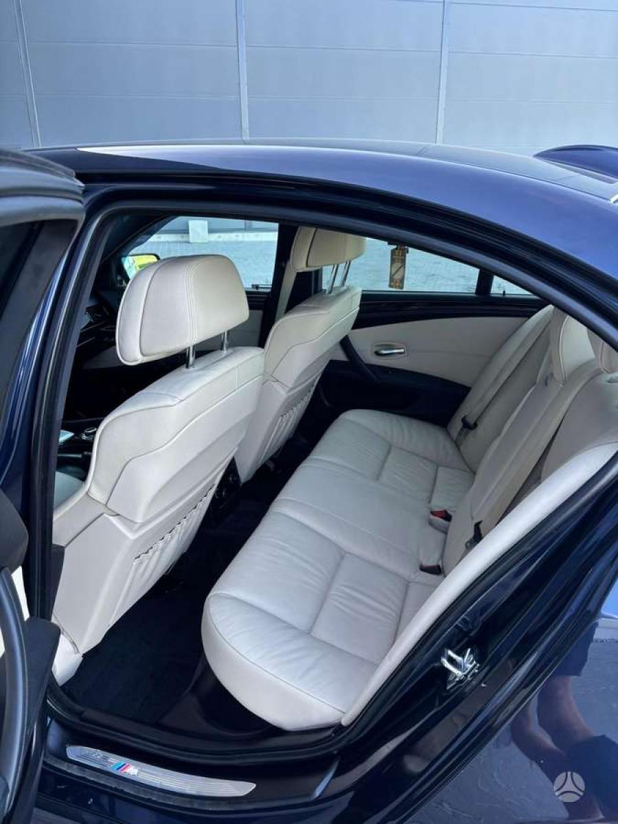 Zils BMW 525 2007 Šauļi, ar dzinēja tilpumu 2.50 L un nobraukumu 250 tūkst. km par 6300 €, foto 9 vietnē AUTOMOTO.COM.LV