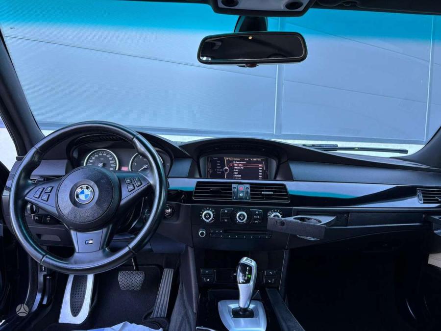 Zils BMW 525 2007 Šauļi, ar dzinēja tilpumu 2.50 L un nobraukumu 250 tūkst. km par 6300 €, foto 10 vietnē AUTOMOTO.COM.LV