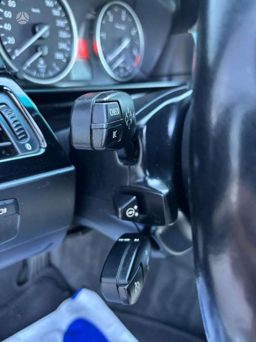Zils BMW 525 2007 Šauļi, ar dzinēja tilpumu 2.50 L un nobraukumu 250 tūkst. km par 6300 €, foto 13 vietnē AUTOMOTO.COM.LV
