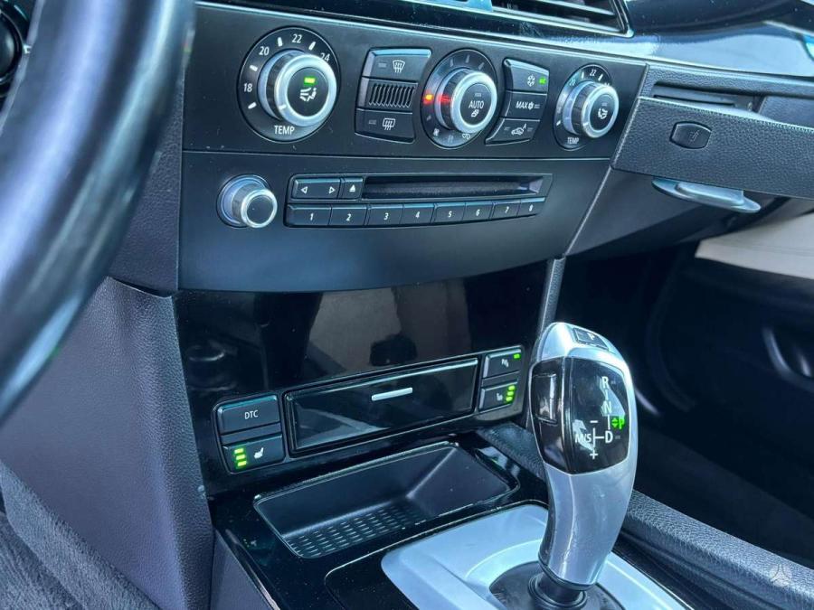 Zils BMW 525 2007 Šauļi, ar dzinēja tilpumu 2.50 L un nobraukumu 250 tūkst. km par 6300 €, foto 14 vietnē AUTOMOTO.COM.LV
