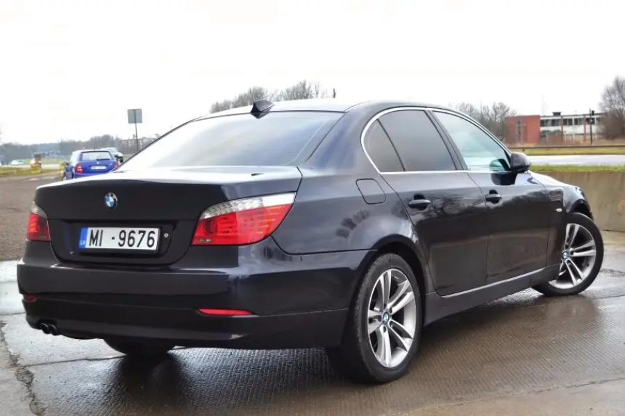 Синий БМВ 525 2007 в Екабпилс, объемом двигателя 3.00 л и пробегом 257 тыс. км за 6800 €, фото 3 на AUTOMOTO.COM.LV