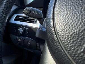 Blue BMW 525 2007 in Riga, with an engine capacity of 3.00 L and mileage of 331 thousand km for 4690 €, photo 19 on AUTOMOTO.COM.LV