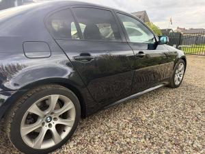 Zils BMW 525 2007 Viļņa, ar dzinēja tilpumu 2.50 L un nobraukumu 273 tūkst. km par 4200 €, foto 7 vietnē AUTOMOTO.COM.LV