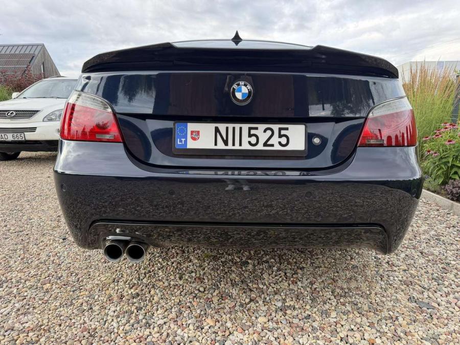 Zils BMW 525 2007 Viļņa, ar dzinēja tilpumu 2.50 L un nobraukumu 273 tūkst. km par 4200 €, foto 9 vietnē AUTOMOTO.COM.LV