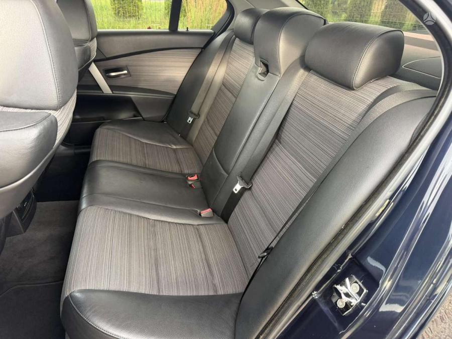 Zils BMW 525 2007 Viļņa, ar dzinēja tilpumu 2.50 L un nobraukumu 273 tūkst. km par 4200 €, foto 21 vietnē AUTOMOTO.COM.LV