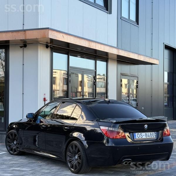 Blue BMW 525 2007 in Riga, with an engine capacity of 3.00 L and mileage of 285 thousand km for 6350 €, photo 11 on AUTOMOTO.COM.LV