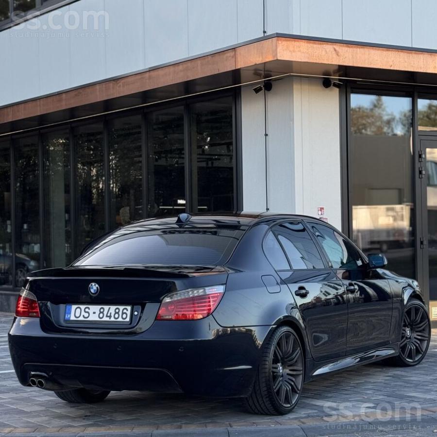 Blue BMW 525 2007 in Riga, with an engine capacity of 3.00 L and mileage of 285 thousand km for 6350 €, photo 13 on AUTOMOTO.COM.LV
