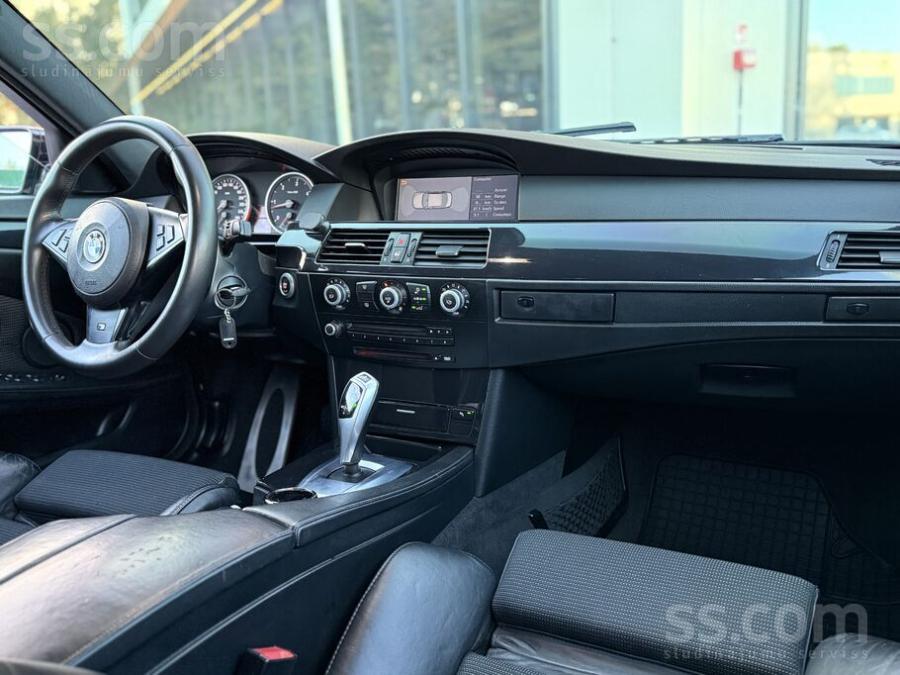 Blue BMW 525 2007 in Riga, with an engine capacity of 3.00 L and mileage of 285 thousand km for 6350 €, photo 16 on AUTOMOTO.COM.LV