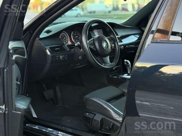 Blue BMW 525 2007 in Riga, with an engine capacity of 3.00 L and mileage of 286 thousand km for 6350 €, photo 8 on AUTOMOTO.COM.LV