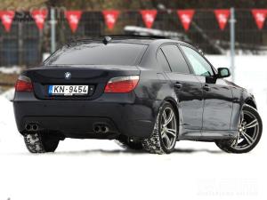 Blue BMW 525 2008 in Riga, with an engine capacity of 3.00 L and mileage of 390 thousand km for 7500 €, photo 7 on AUTOMOTO.COM.LV