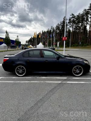 Синий БМВ 525 2008 в Рига, объемом двигателя 3.00 л и пробегом 295 тыс. км за 5990 €, фото 5 на AUTOMOTO.COM.LV