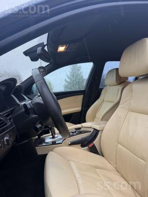 Blue BMW 525 2008 in Riga, with an engine capacity of 3.00 L and mileage of 344 thousand km for 4500 €, photo 7 on AUTOMOTO.COM.LV