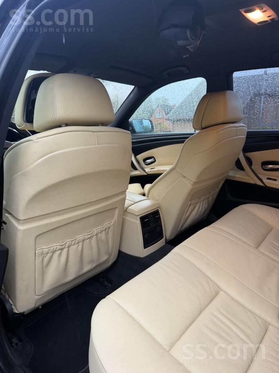 Blue BMW 525 2008 in Riga, with an engine capacity of 3.00 L and mileage of 344 thousand km for 4500 €, photo 9 on AUTOMOTO.COM.LV