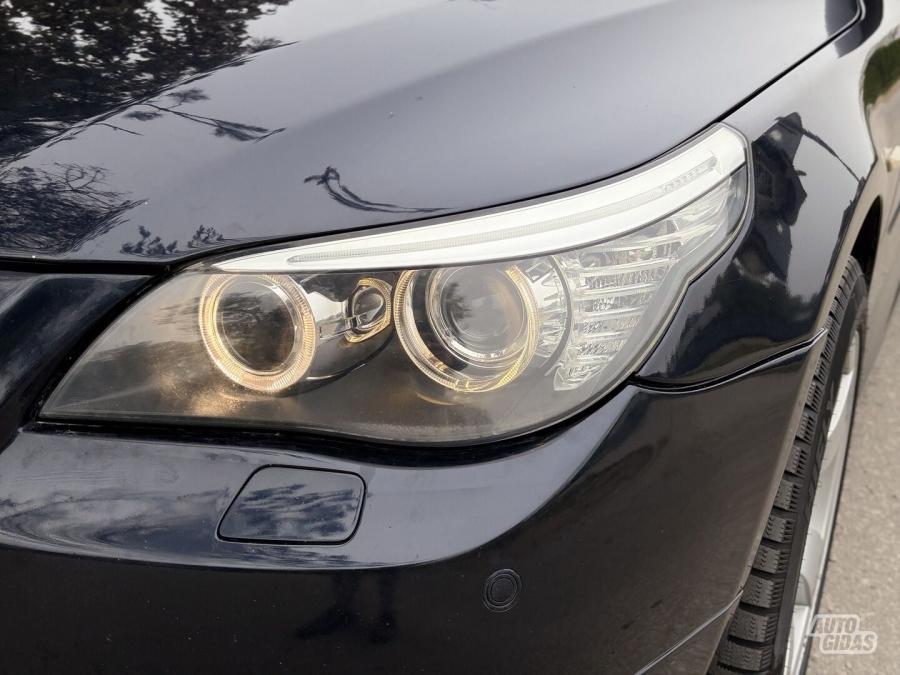 Blue BMW 525 2008 in Vilnius, with an engine capacity of 3.00 L and mileage of 351 thousand km for 4800 €, photo 7 on AUTOMOTO.COM.LV