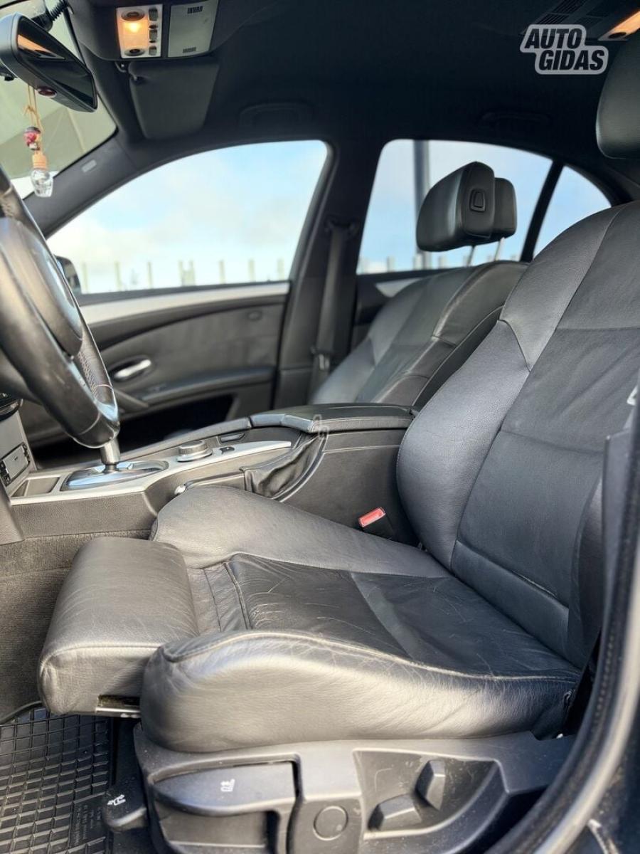 Blue BMW 525 2008 in Vilnius, with an engine capacity of 3.00 L and mileage of 351 thousand km for 4800 €, photo 10 on AUTOMOTO.COM.LV