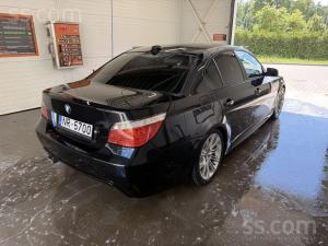 Синий БМВ 525 2009 в Рига, объемом двигателя 3.00 л и пробегом 324 тыс. км за 8500 €, фото 4 на AUTOMOTO.COM.LV