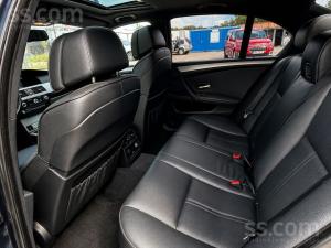 Zils BMW 525 2009 Rīga, ar dzinēja tilpumu 3.00 L un nobraukumu 322 tūkst. km par 9800 €, foto 10 vietnē AUTOMOTO.COM.LV