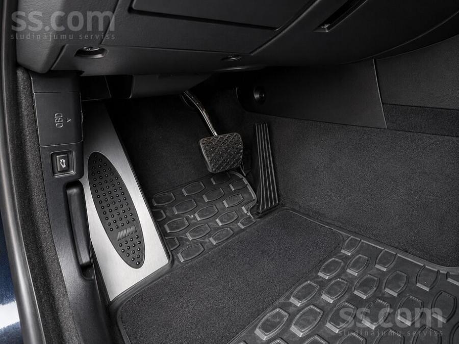 Zils BMW 525 2009 Rīga, ar dzinēja tilpumu 3.00 L un nobraukumu 322 tūkst. km par 9800 €, foto 15 vietnē AUTOMOTO.COM.LV