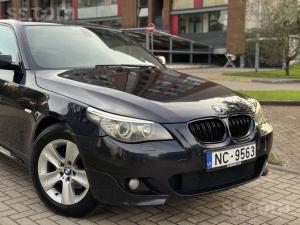 Blue BMW 525 2009 in Riga, with an engine capacity of 3.00 L and mileage of 261 thousand km for 6690 €, photo 3 on AUTOMOTO.COM.LV
