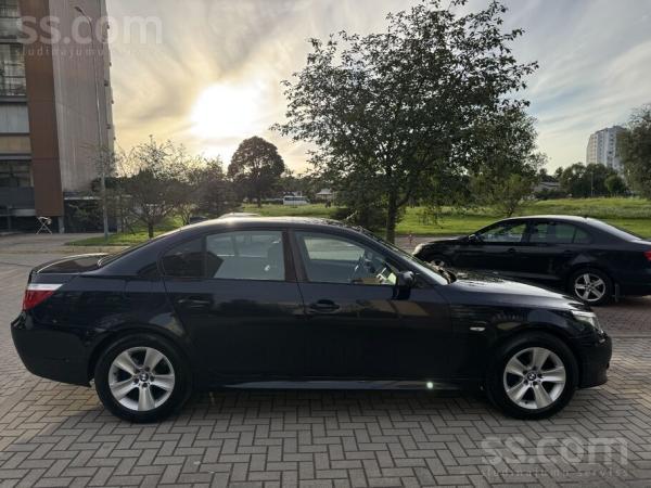 Zils BMW 525 2009 Rīga, ar dzinēja tilpumu 3.00 L un nobraukumu 261 tūkst. km par 6690 €, foto 3 vietnē AUTOMOTO.COM.LV