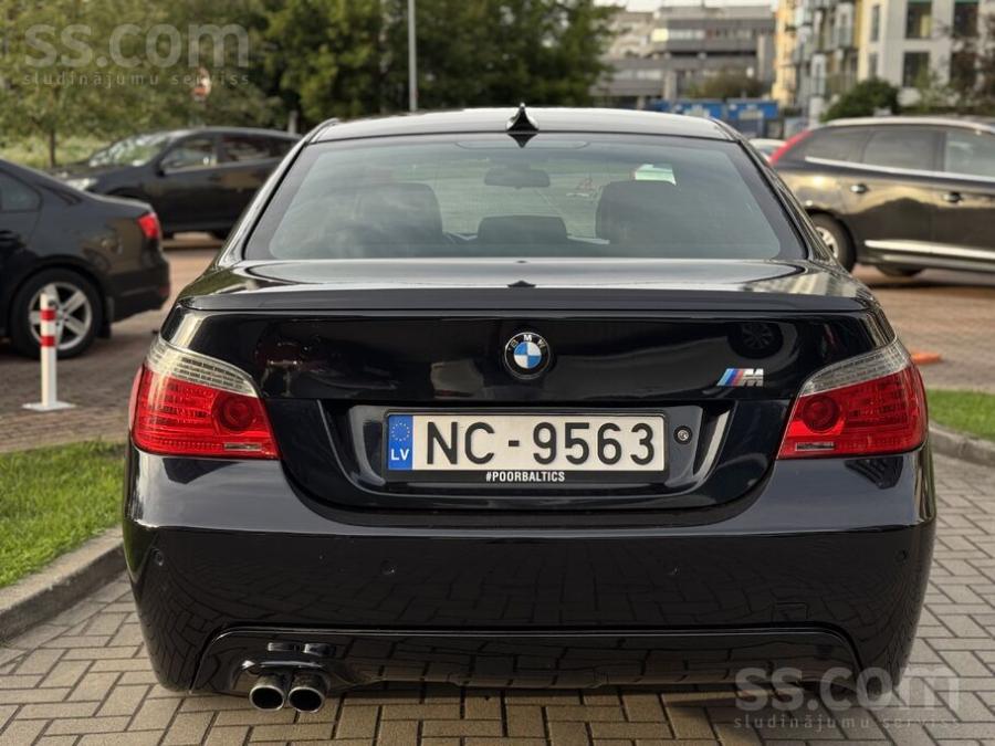 Blue BMW 525 2009 in Riga, with an engine capacity of 3.00 L and mileage of 261 thousand km for 6690 €, photo 6 on AUTOMOTO.COM.LV