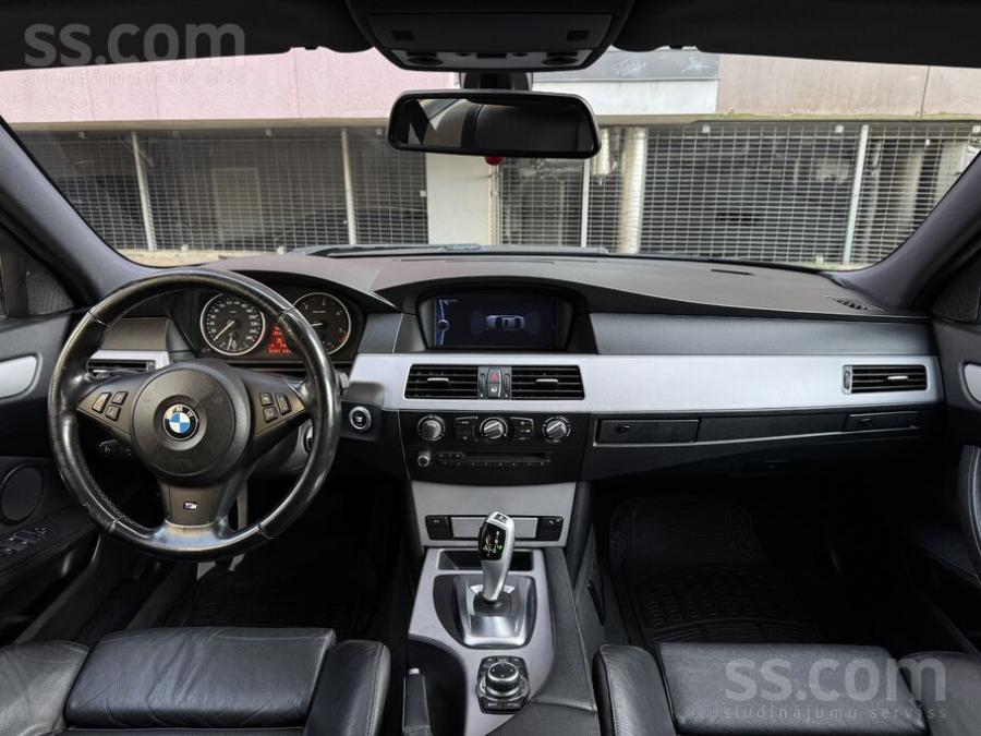 Blue BMW 525 2009 in Riga, with an engine capacity of 3.00 L and mileage of 261 thousand km for 6690 €, photo 14 on AUTOMOTO.COM.LV